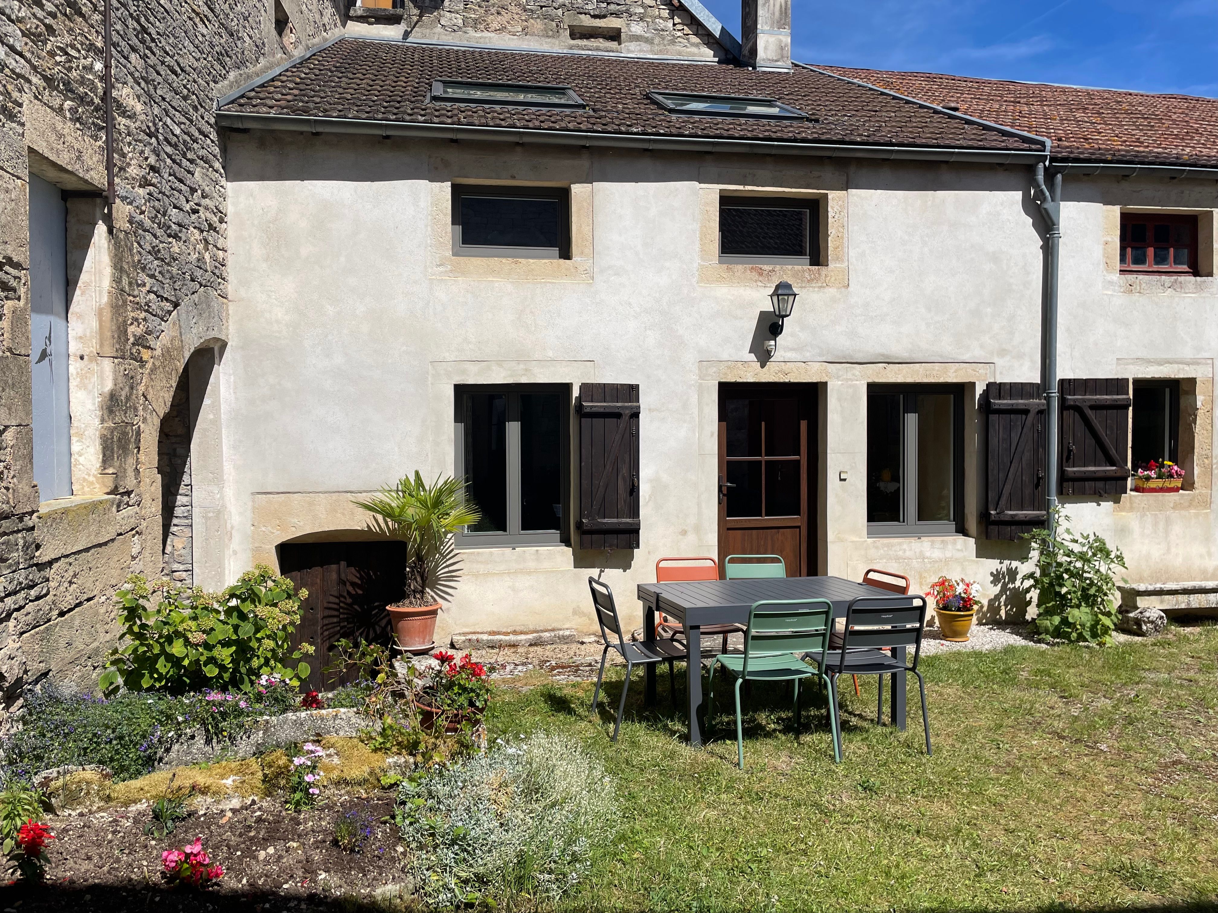 Le Gîte Des Hirondelles - Côte-d'Or