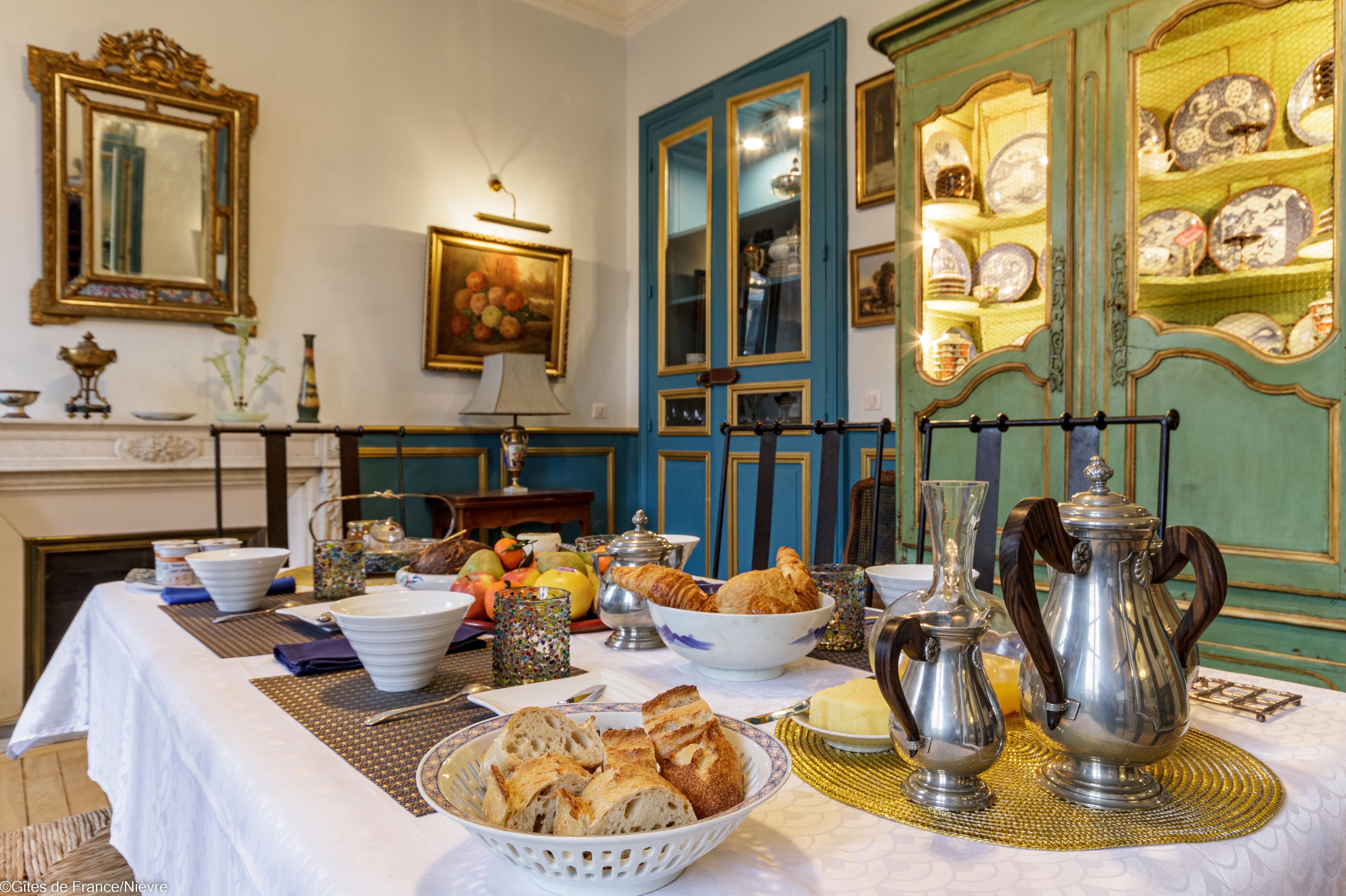 Bonjour Guesthouse - Nevers